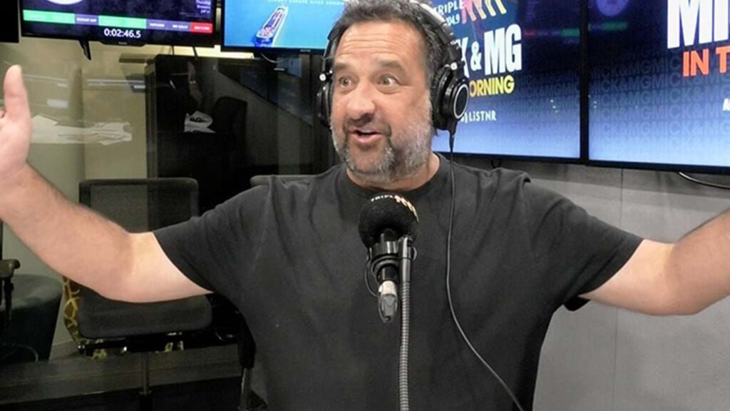 Mick's Hilarious "Incident" Getting A Thai Massage