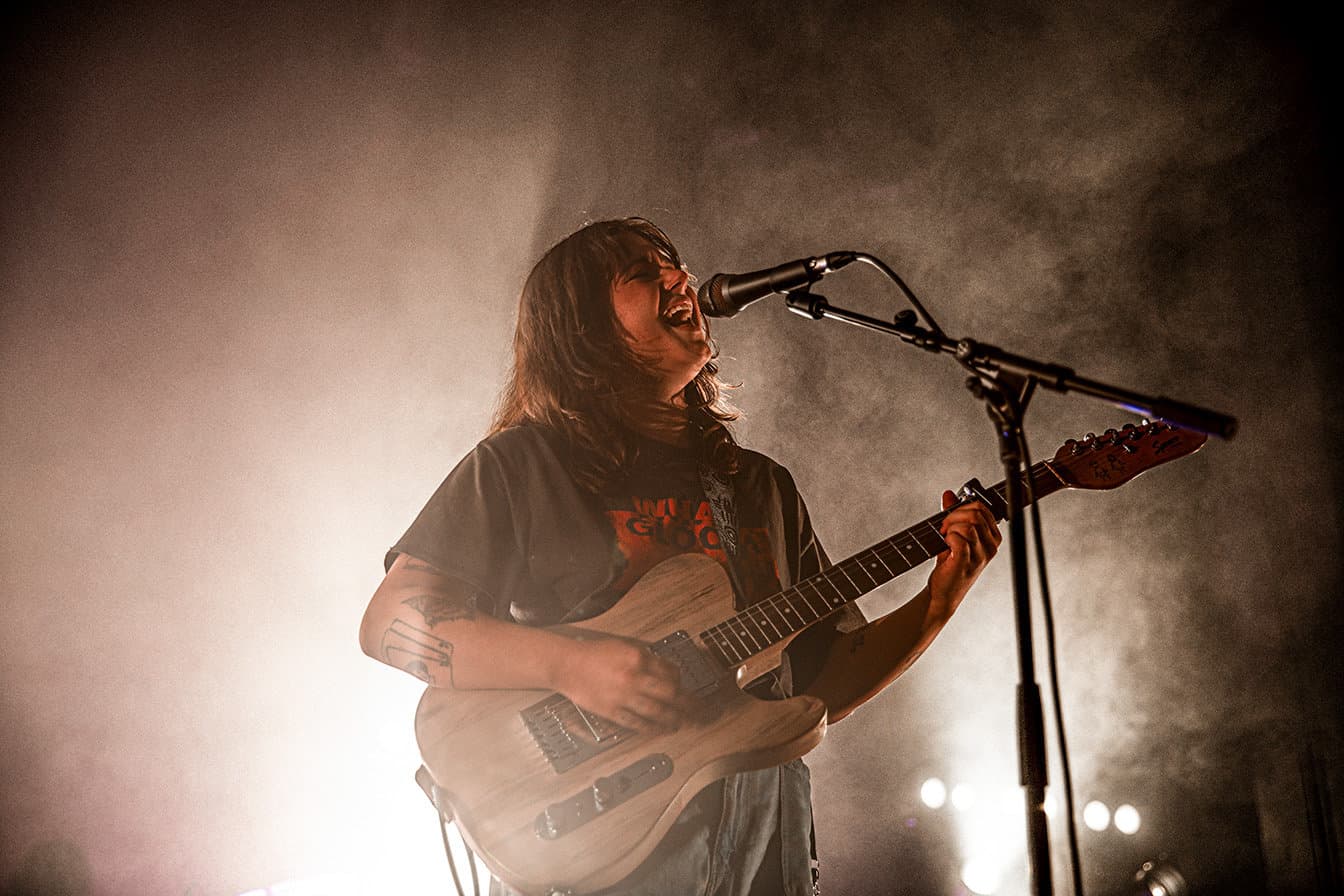 Indie Rock Frenzy: Hockey Fields Tour Proves a Hit