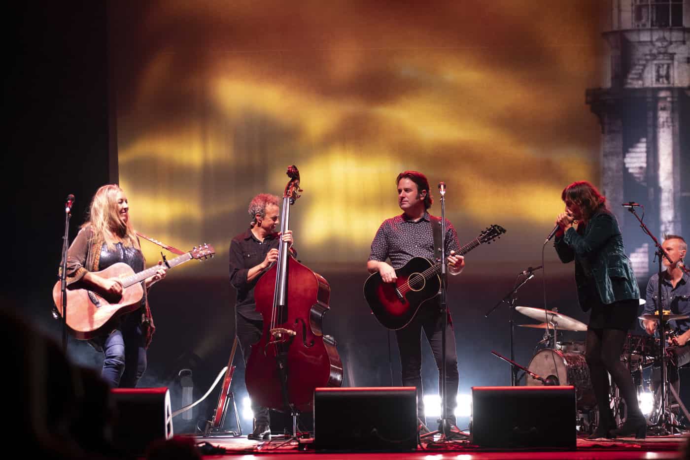 The Waifs Relive 'Up All Night' 20 Years Later