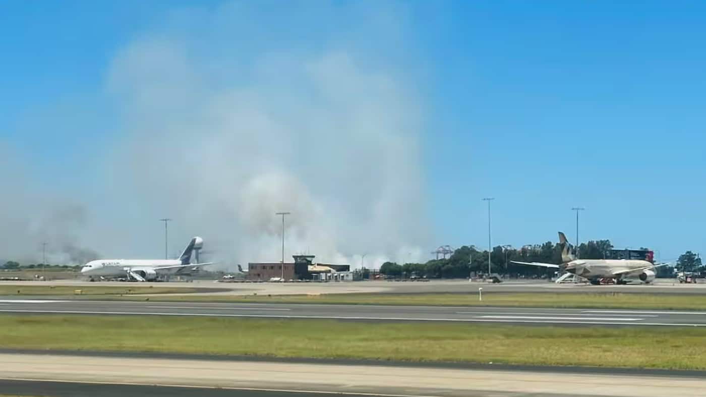 Qantas flight engine failure forces 'distressing' emergency landing