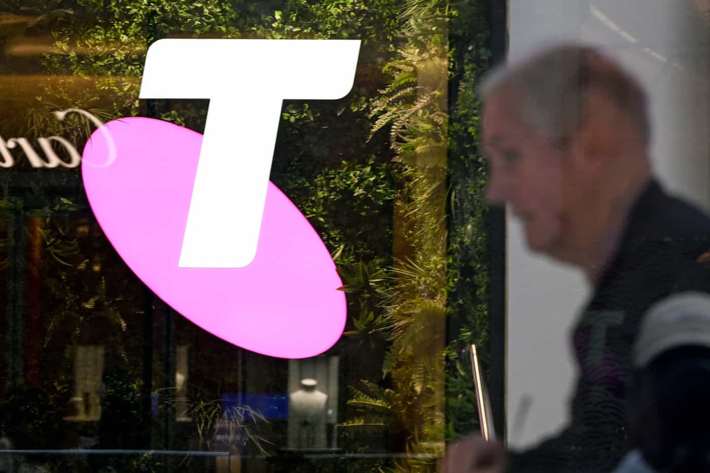 Telstra cops $3 million fine over triple-0 outage